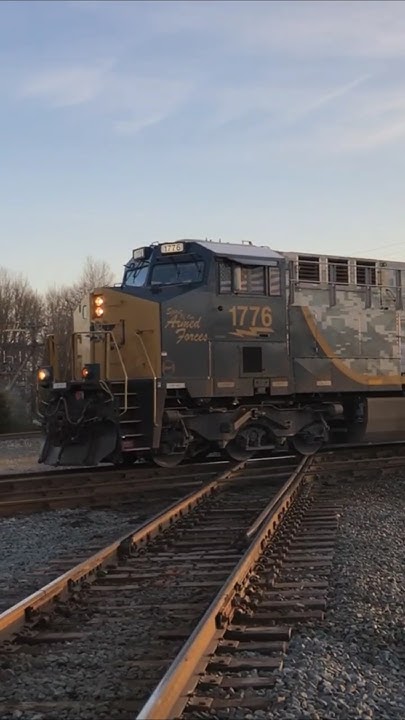 CSX #1776 Spirit of our Armed Forces bangs the diamond in Greenwich! - YouTube