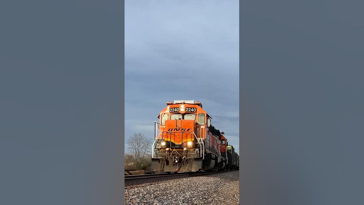 Beast of a K3 - BNSF 2240 - YouTube