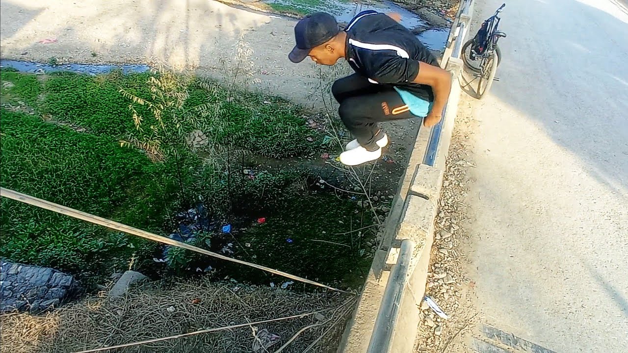 😨Kong from Katuwa Khola Bridge| Jump from Bridge 😯| Bishal PB | Ghorahi ...