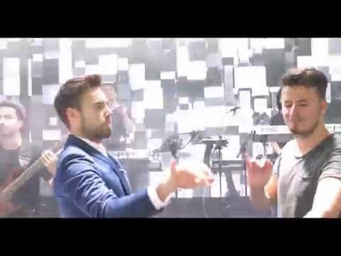 Emrah Karaduman ft. Murat Dalkılıç - Kırk Yılda Bir Gibisin