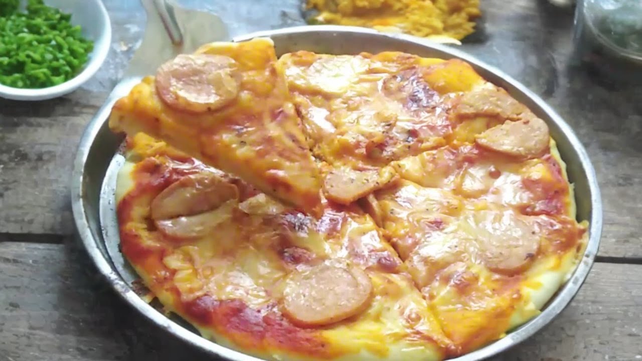Cheesy and Easy Pepperoni Pizza Recipe By Food Mood - YouTube