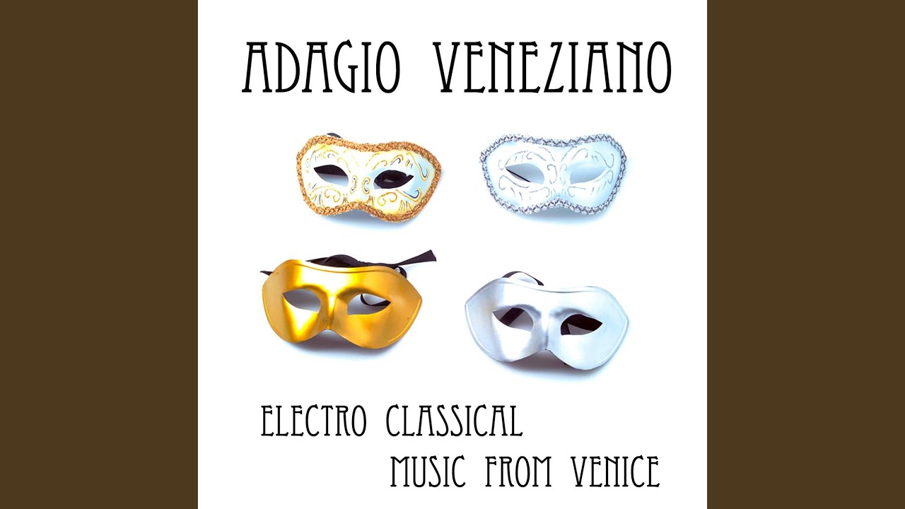 Duet for two cats in slow motion - YouTube