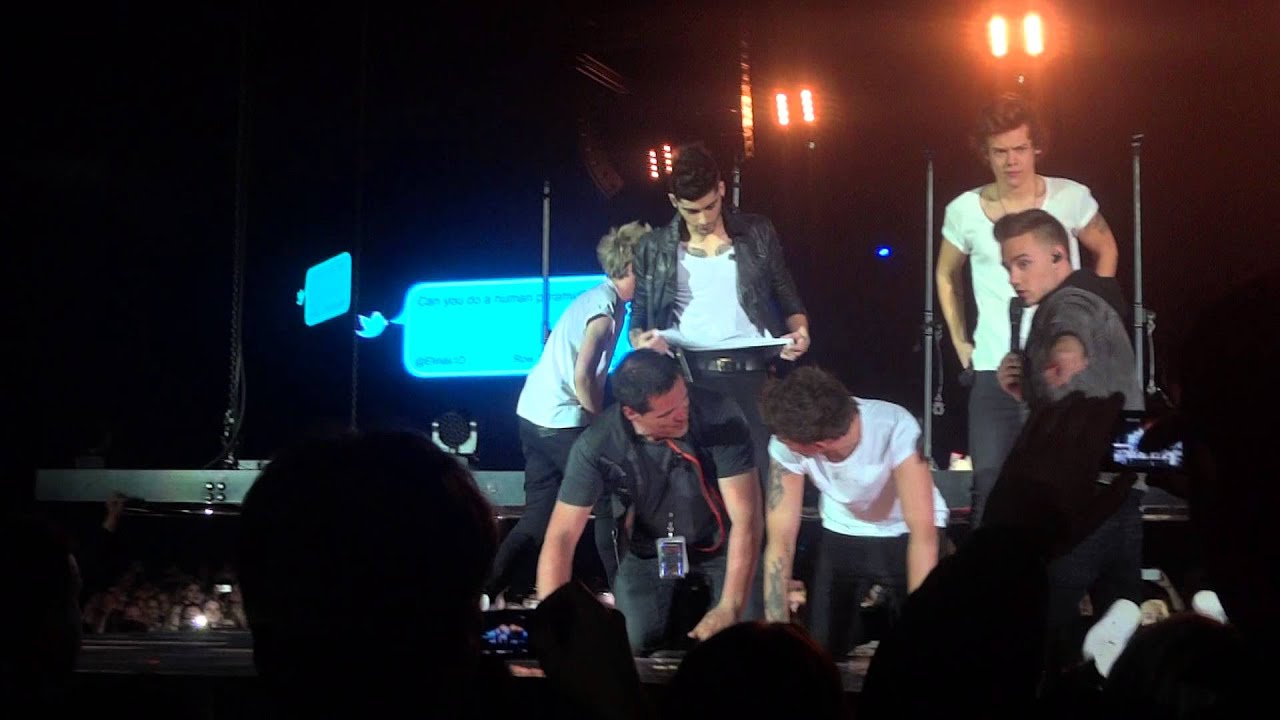 One Direction Human pyramid in Stockholm, Sweden take me home tour 8/5 ...