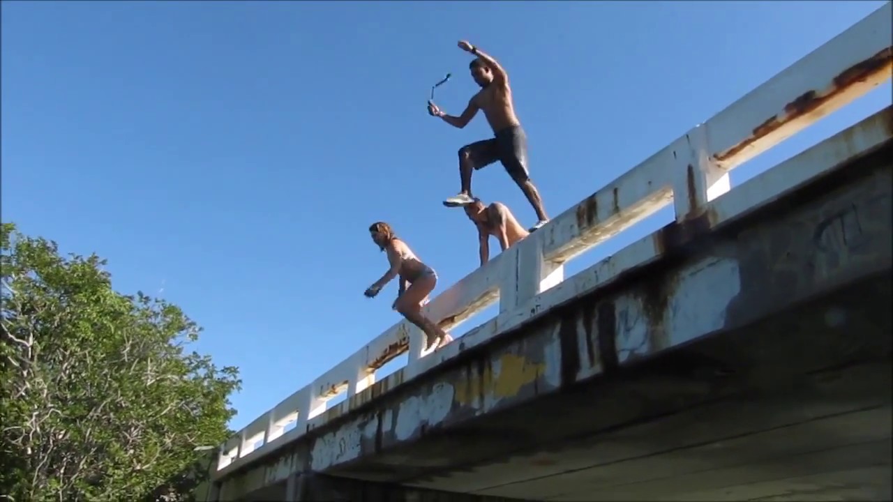 ITC Fishing Team Bridge Jumping Key West - YouTube
