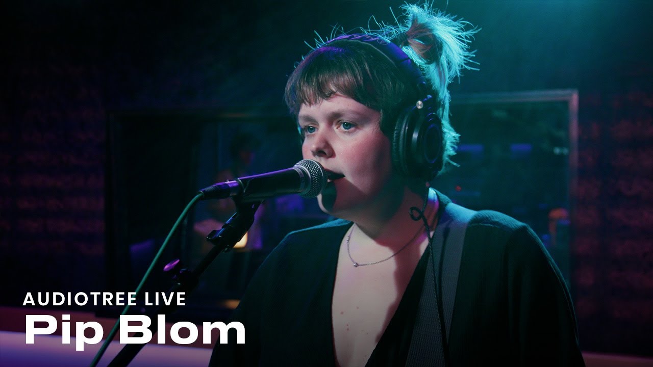 Pip Blom - Holiday | Audiotree Live - YouTube