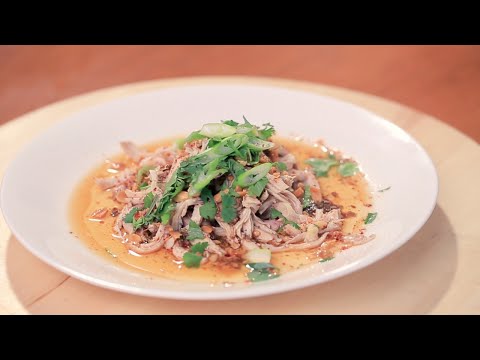 Sichuan-inspired Cold Chicken with Chili & Peanuts | Kitchen Quickies | Food Network Asia