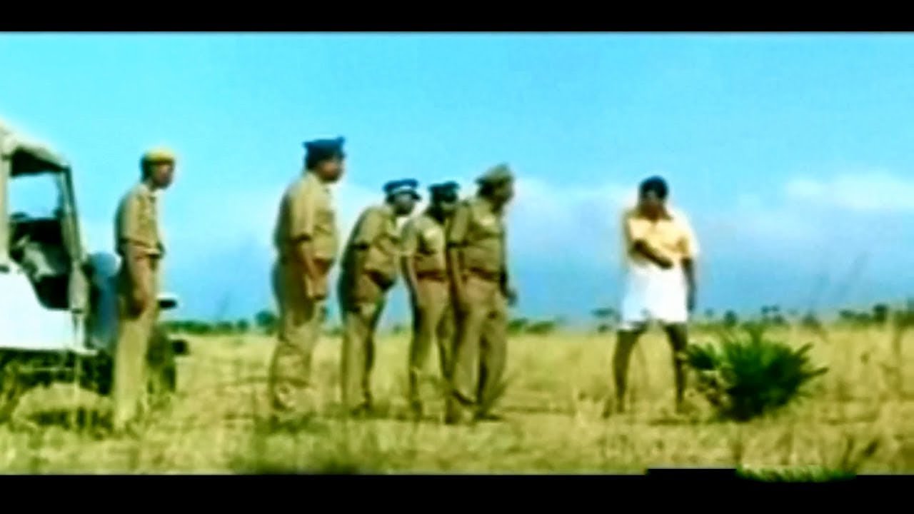 Vadivelu finds his Kinaru/Well Comedy - YouTube