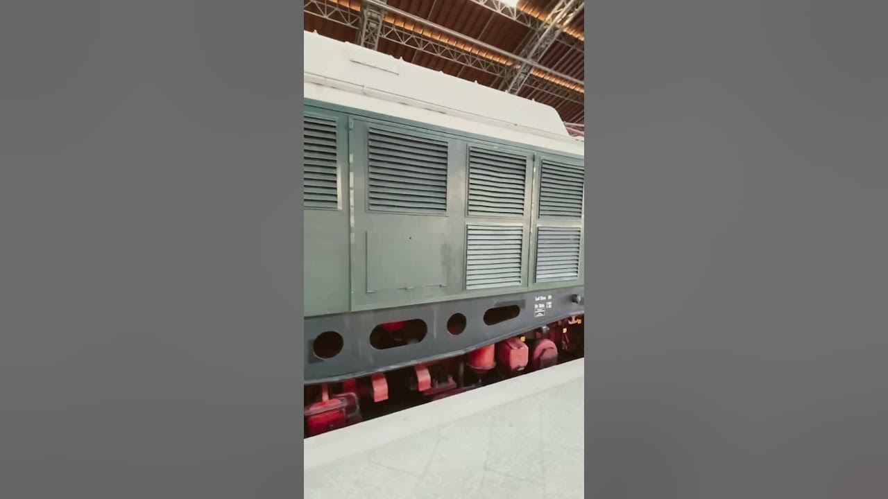 E94 056 1945 electric train stock - YouTube