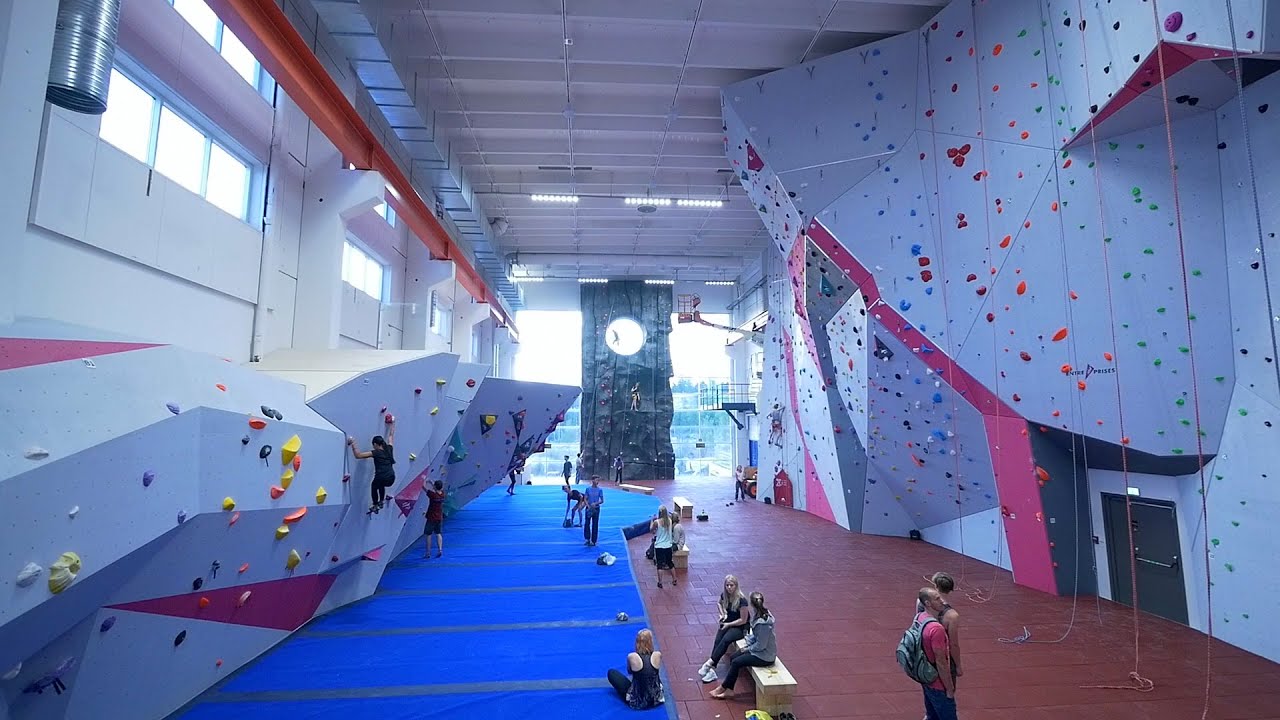 Bouldering In The NEW GYM! - YouTube