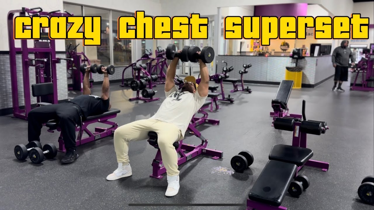 Crazy Chest Superset - YouTube