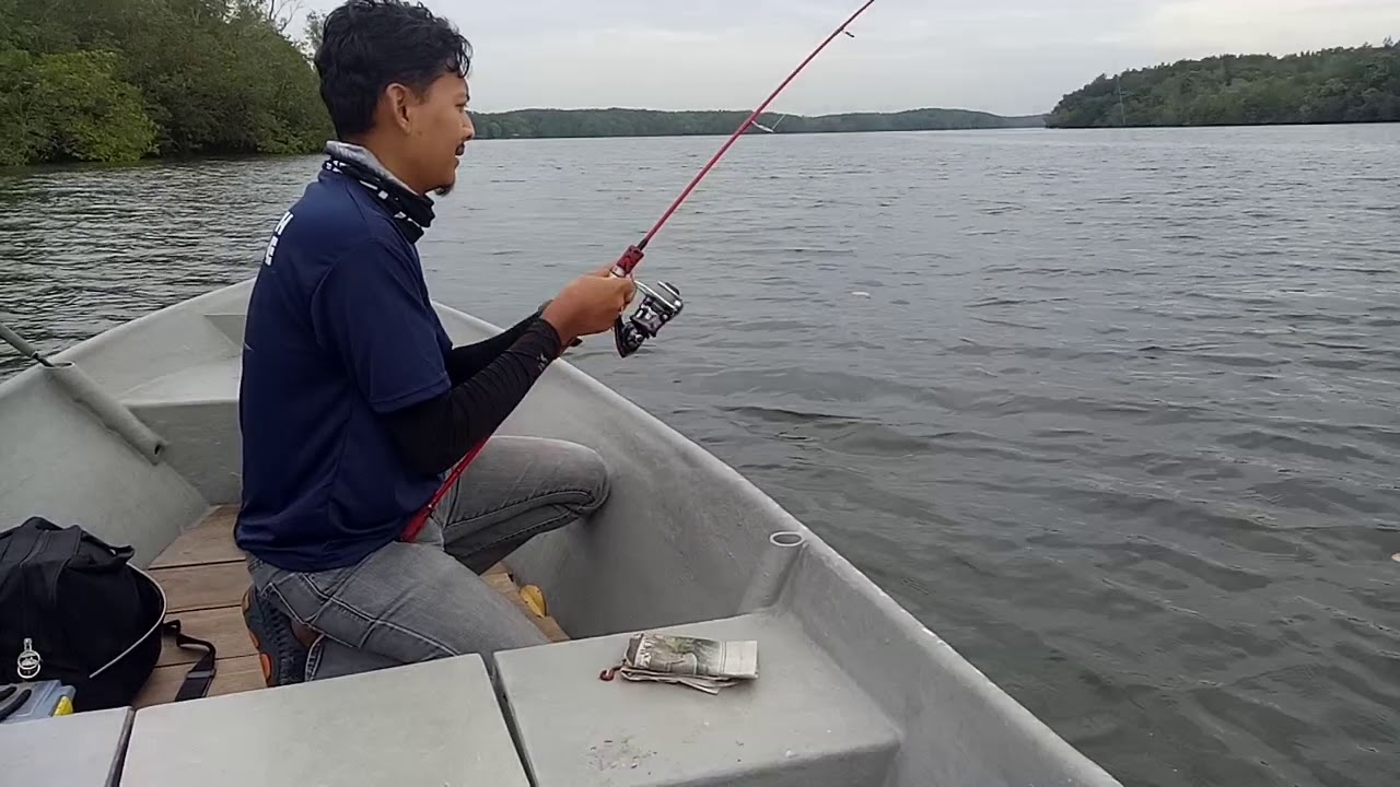 Tebal pipi mega sungai lebam: trip ramadhan 2019 - YouTube