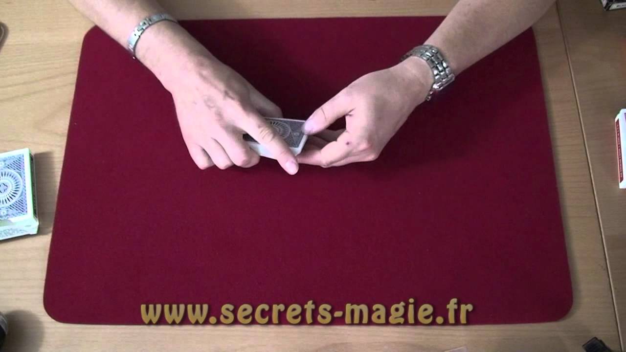 Technique de magie des cartes : le glissage - YouTube