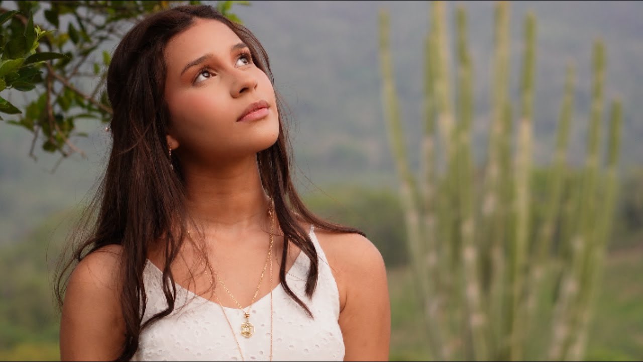 Ari V - Dejarte Ir (Official Video) - YouTube