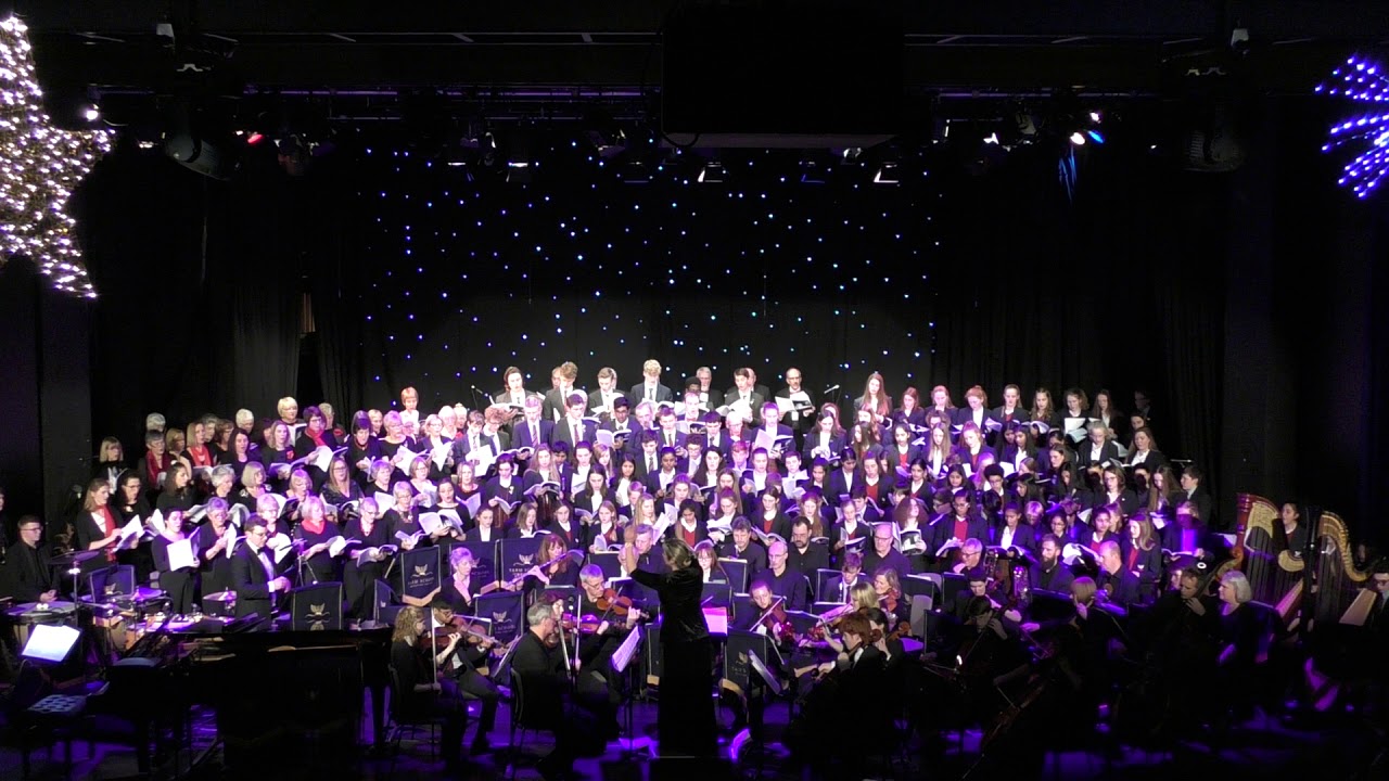 The First Noël (complete with choir & orchestra) - YouTube