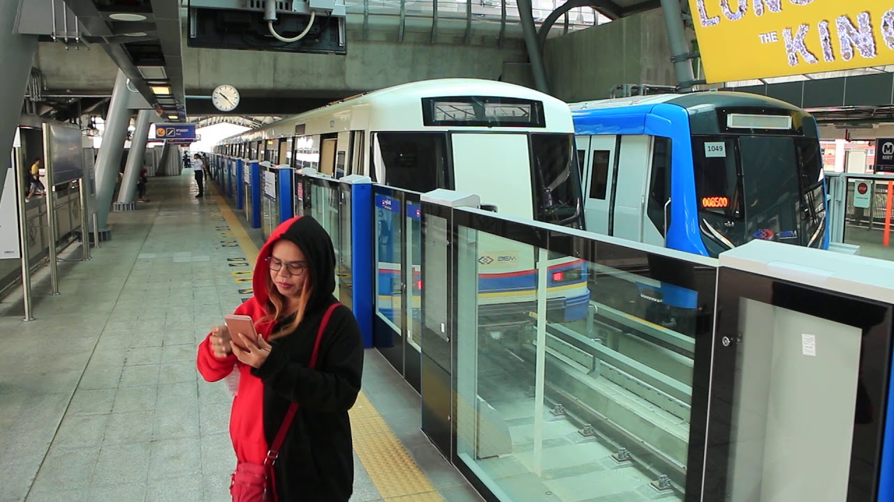 รีวิว Happy Blue Line สายสีฟ้า Sliding Doors เมืองไทยวิ่งจากใต้ดินโผล่ ...