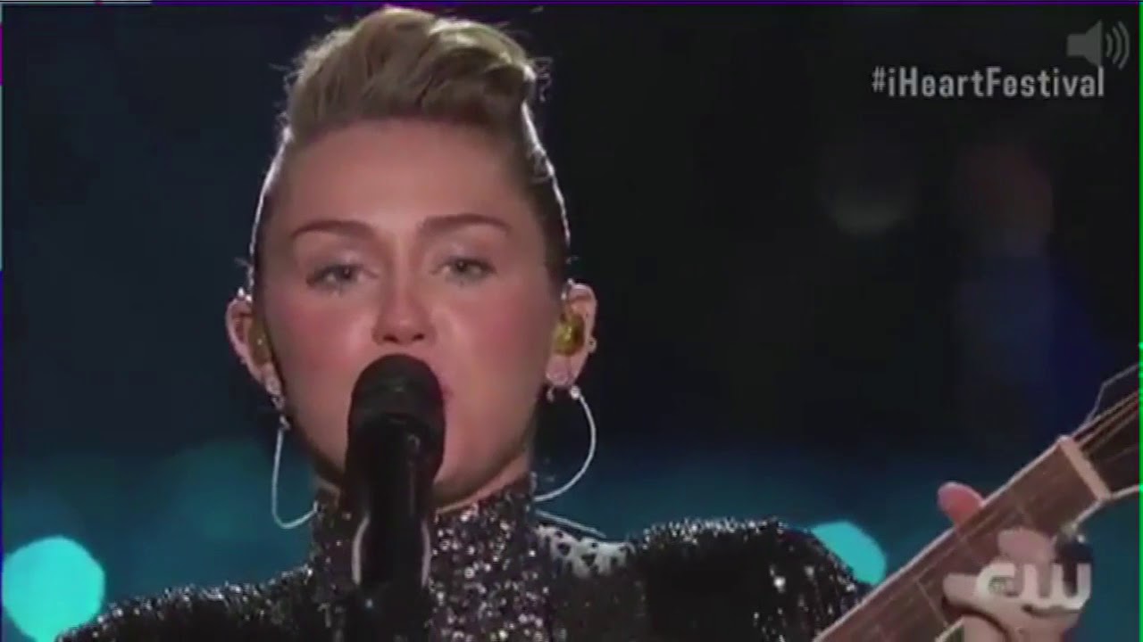 Miley Cyrus sings «Week without you» at IHeartRadio ( 23 sep 2017 ...