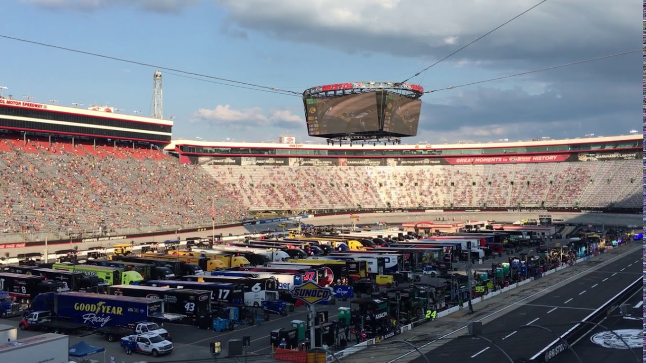 The Flying Aces Visits Bristol For The All Star Race - YouTube