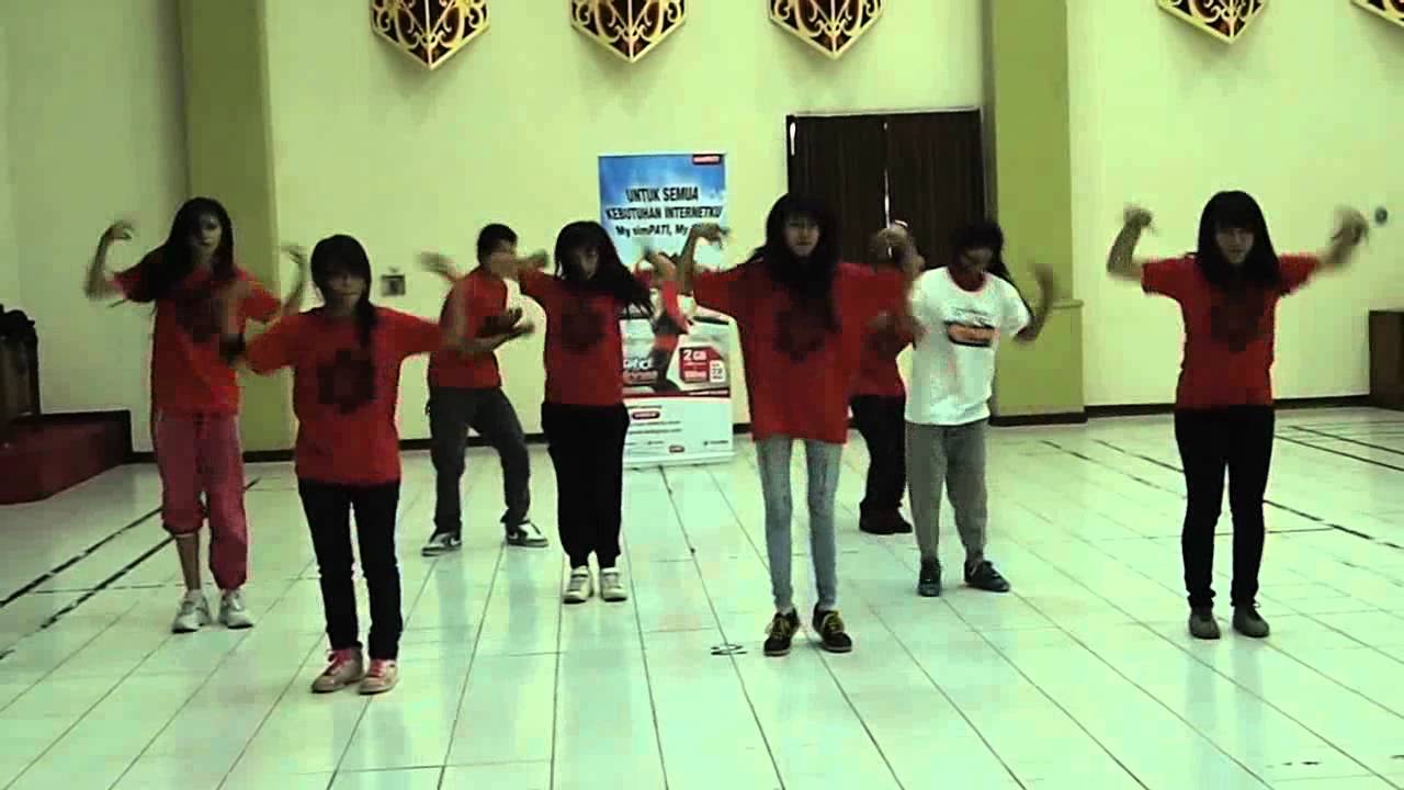 Dance Like Agnes - Tong sampah 15.flv - YouTube