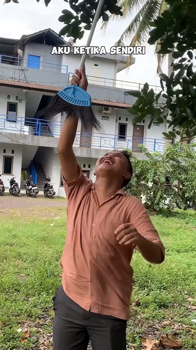 Mau ngumpulin orang orang extrovert 🤣 #fyp #youtubeshorts #ngakakkocak - YouTube