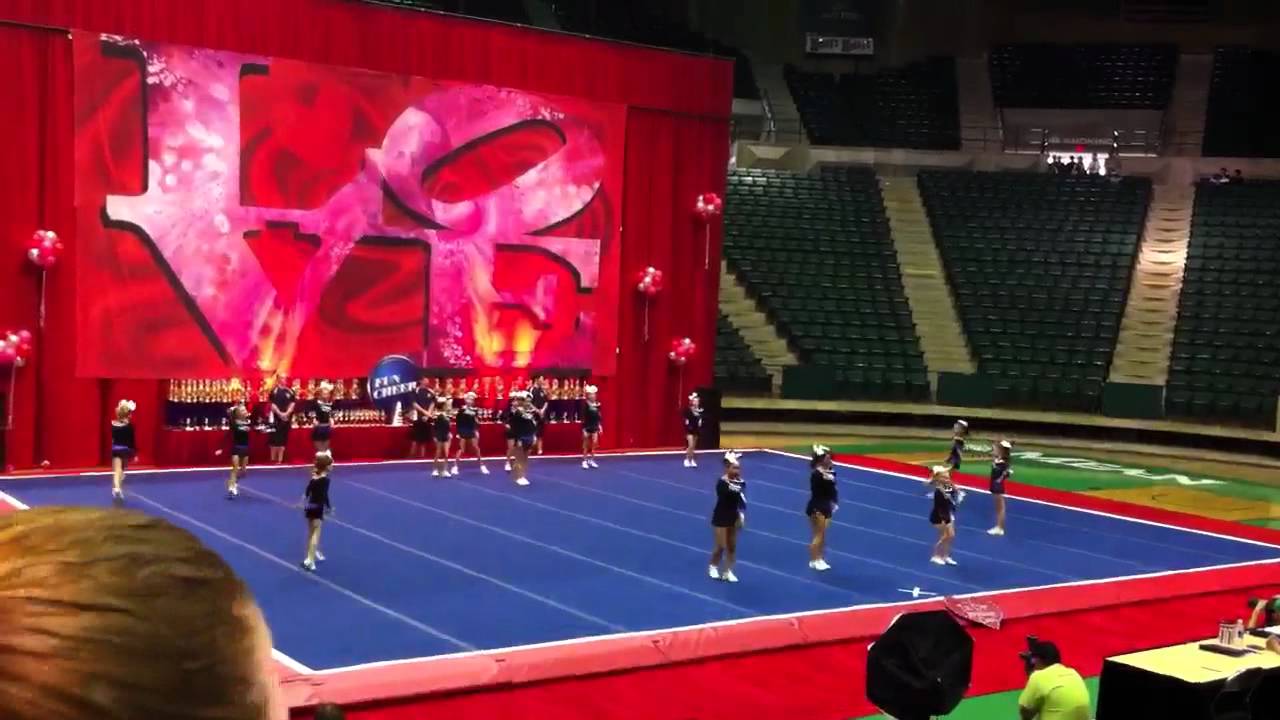 Express Cheer Routine - YouTube
