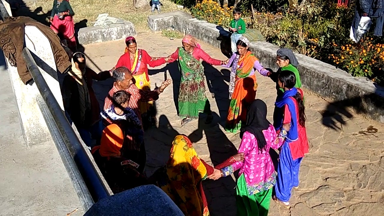 Kumaoni dance - YouTube