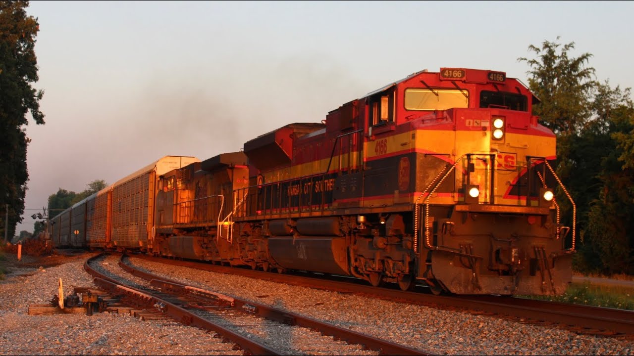 KCS ACe 4166 Leading NS 101-13 - YouTube
