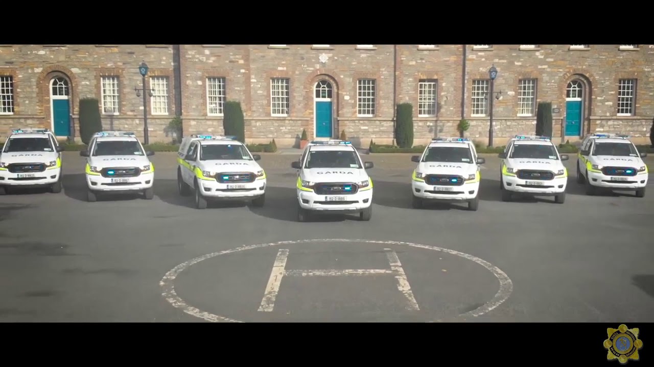 Garda Police Legion Lightbars - YouTube