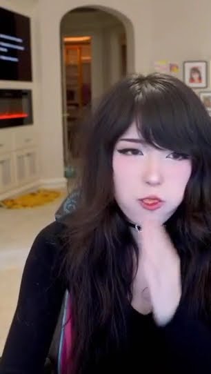 Emiru Just Swallowed an Entire Egg 😭🥚 #twitch #shorts - YouTube
