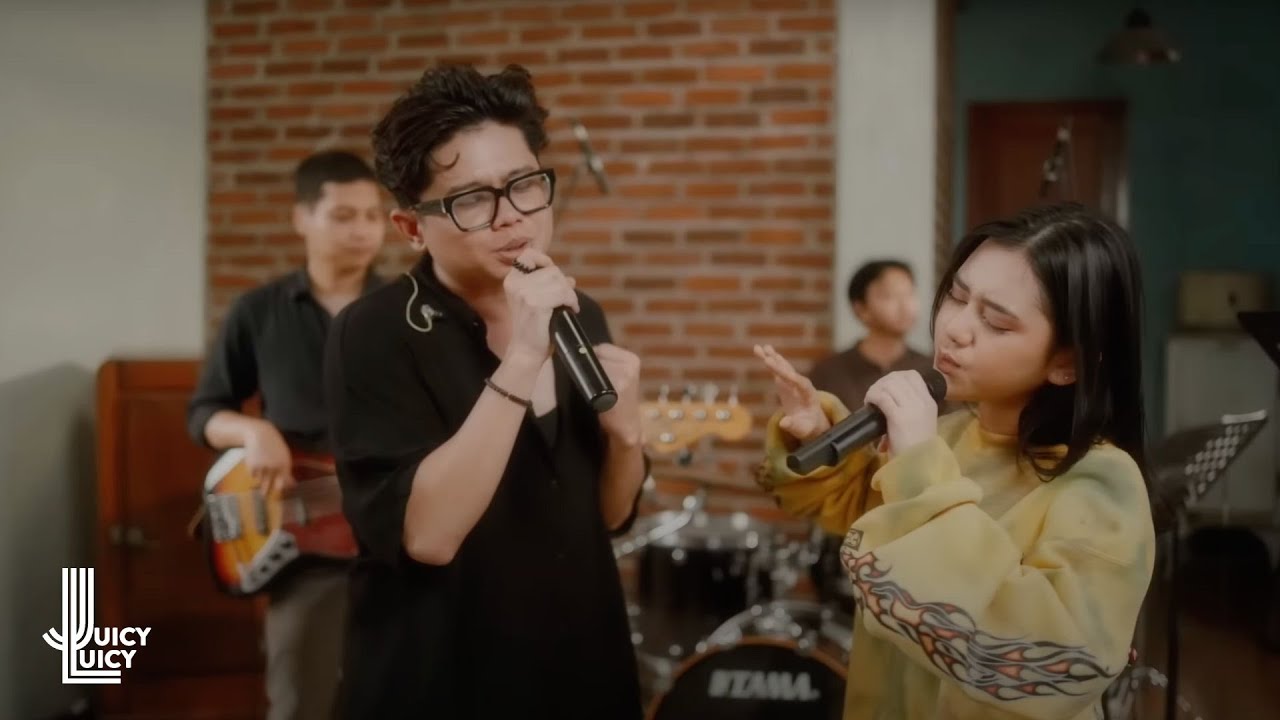 Juicy Luicy feat. Ziva Magnolya - Tampar (Live Performance) - YouTube Music