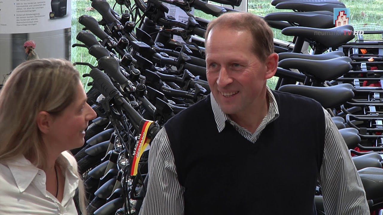 Astrid Zunner in Neumarkt - YouTube