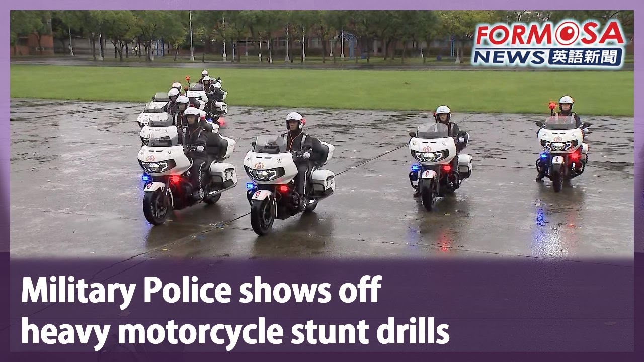 Military Police shows off heavy motorcycle stunt drills｜Taiwan News ...
