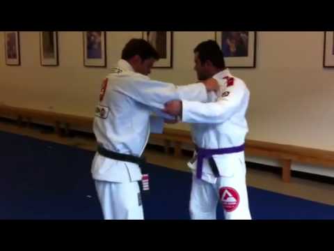 GB San Clemente Brazilian Jiu-Jitsu Teaches Sacrifice Throw - YouTube