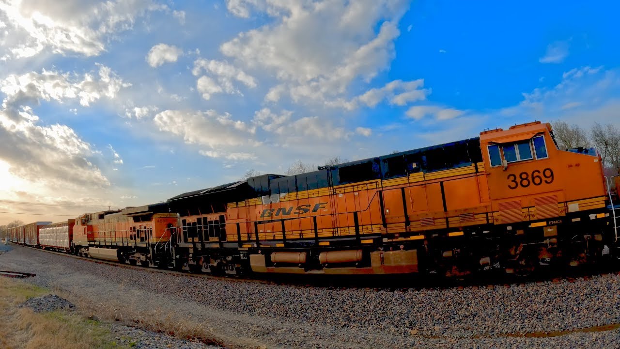 Eastbound BNSF 3869/4555, Mixed Freight Train, "Cherokee Sub" Tulsa, OK, 4-7-2022, GoPro - YouTube
