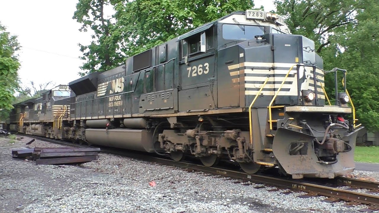 7/16/2021 - NS 7263, an SD70ACU, leads NS 167 - YouTube