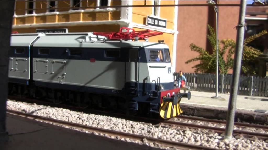 E 646 080 Roco sound e Oscar gr 640 sound a Colle di Roma - YouTube