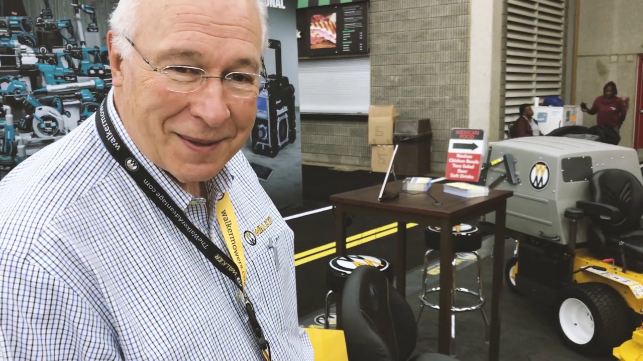 BOB WALKER Takes us on a Booth Tour at the GIE+EXPO 2017 - YouTube