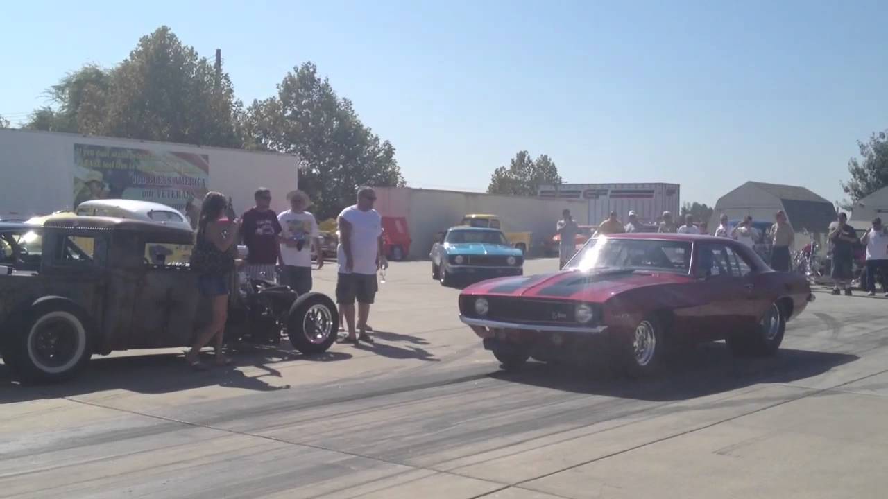 Pro street camaro burnout - YouTube