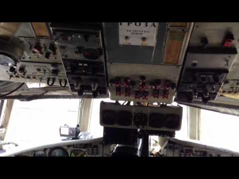 Ilyushin il-18 Cockpit - YouTube