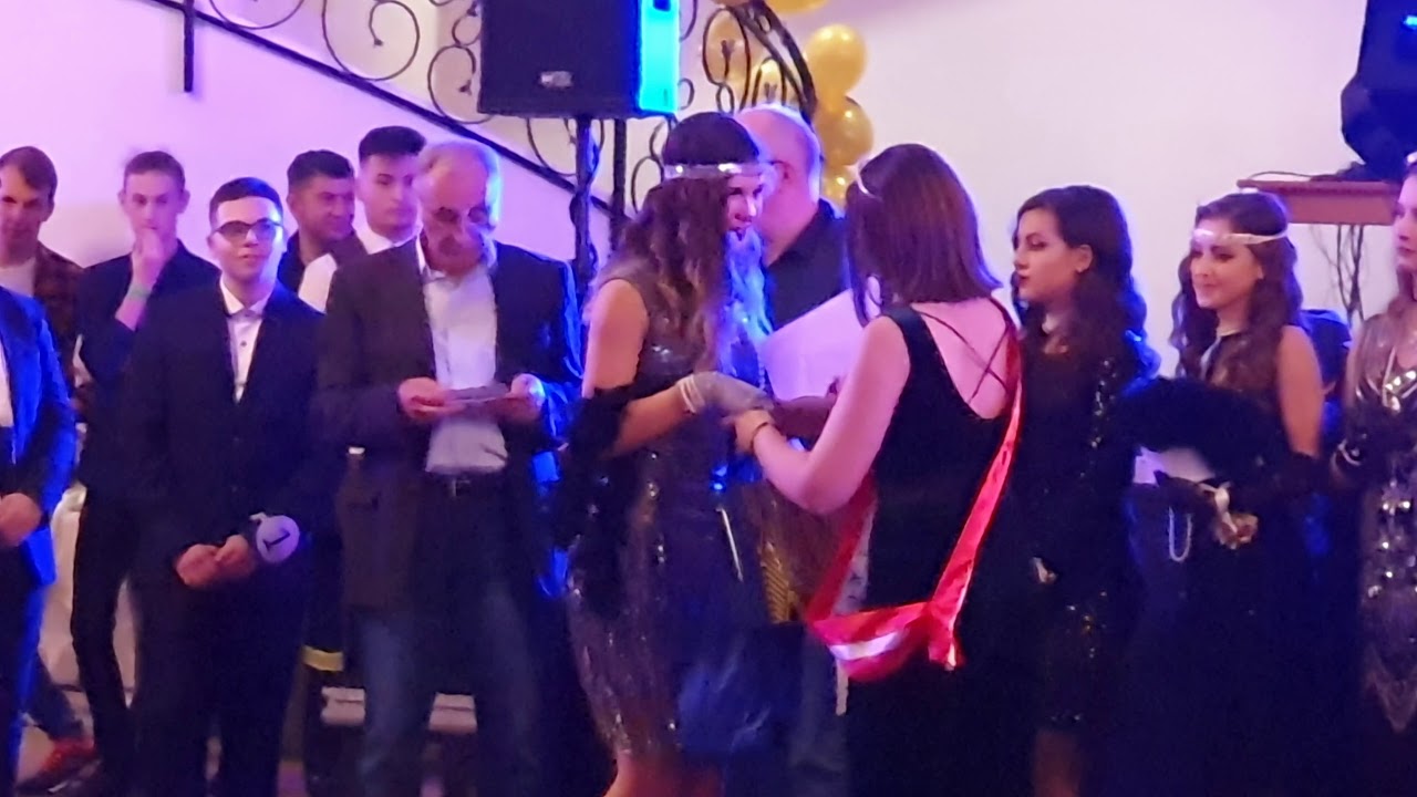 Premiere Mis Boboc Iulia Zamfirescu Mioveni 2019 - YouTube