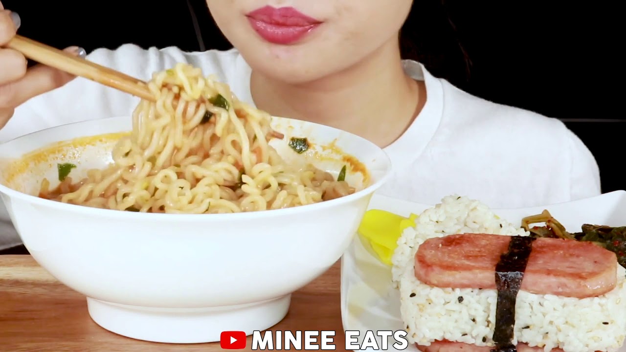 MINEE EATS | Noodles Spam Rice Burger | Reversed ASMR - YouTube