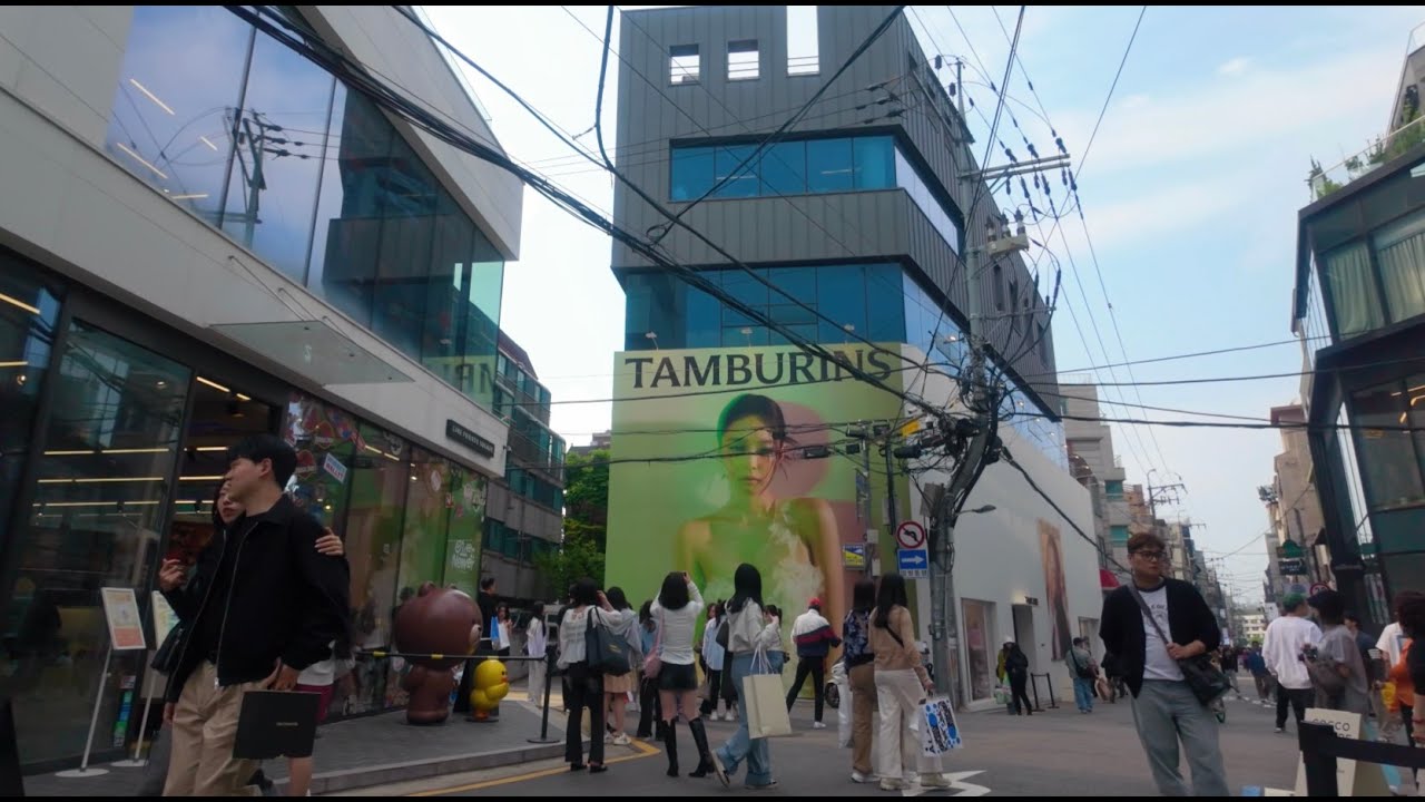 Walking Tour of Garosu-gil | Seoul's Fashion & Culture Street - YouTube