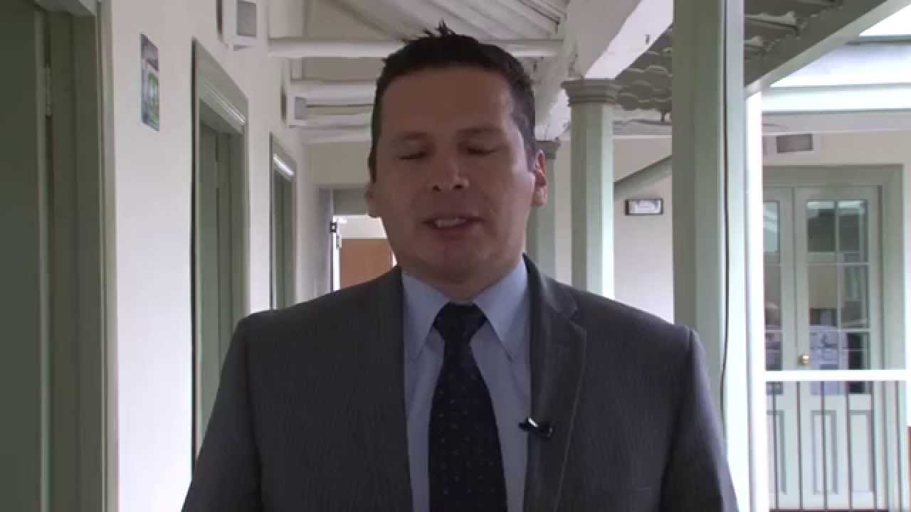 Edwin Ostos, Ministro Consejero de Carrera Diplomática y Consular - YouTube