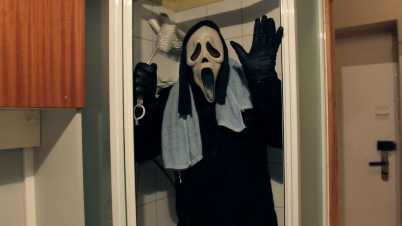 The Scream Phantom Surprise #2 - YouTube