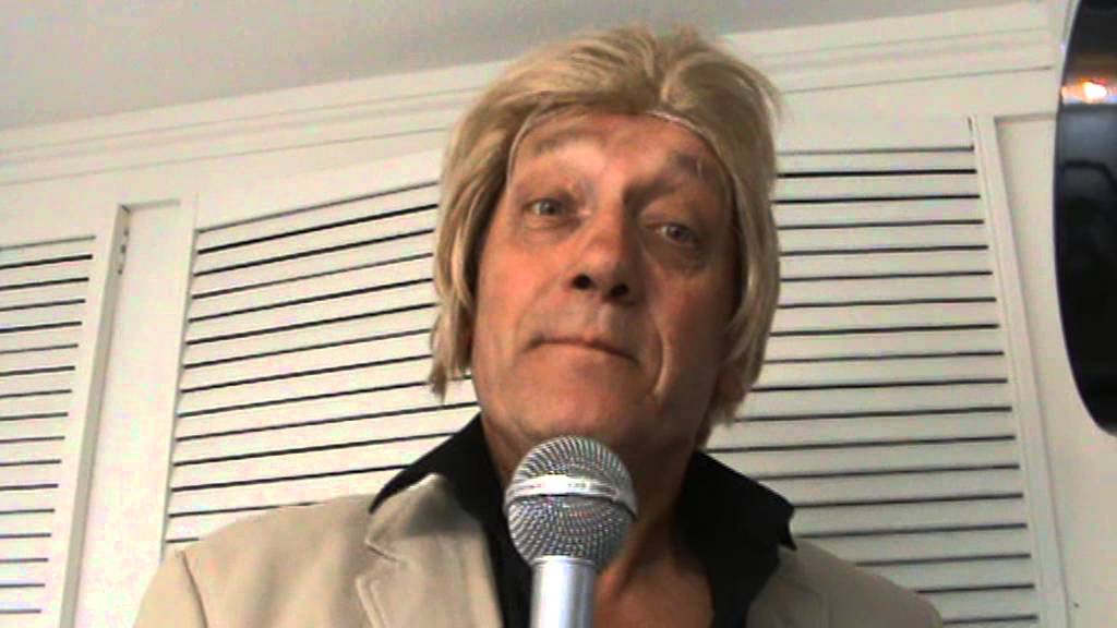 Lee Cornes Comedy - La Bamba - YouTube