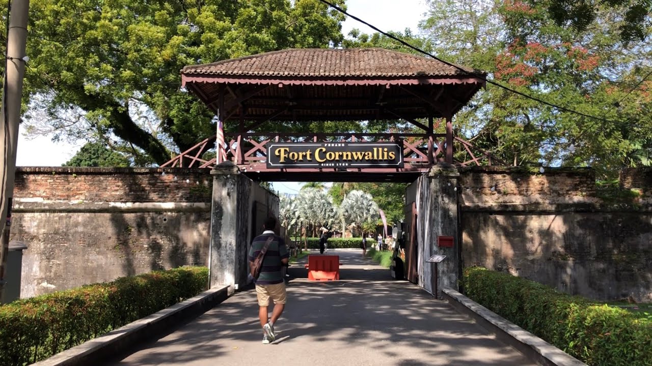 Fort Cornwallis | Penang | Malaysia 💣 - YouTube