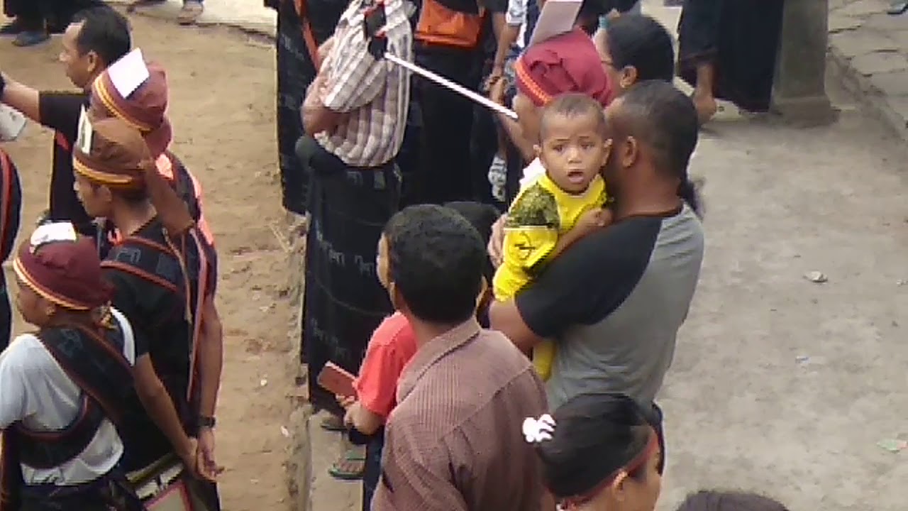 Pesta Reba Deru desa Nenowea kec.Jerebuu kabupaten Ngada Flores NTT ...