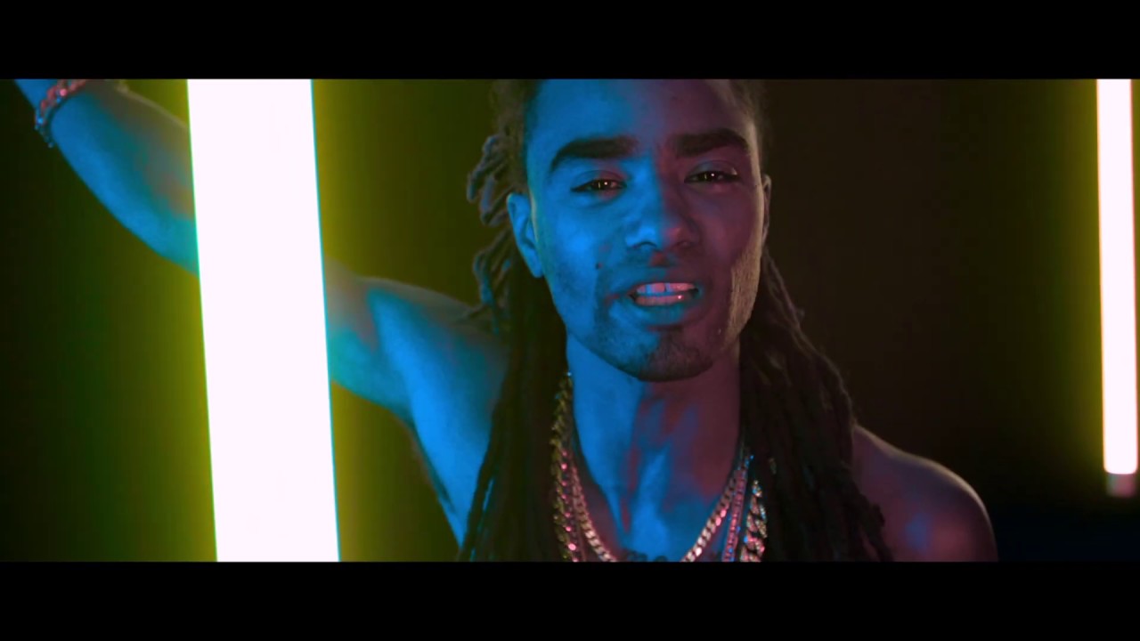 TWO COLD AYO OFFICIAL MUSIC VIDEO - YouTube