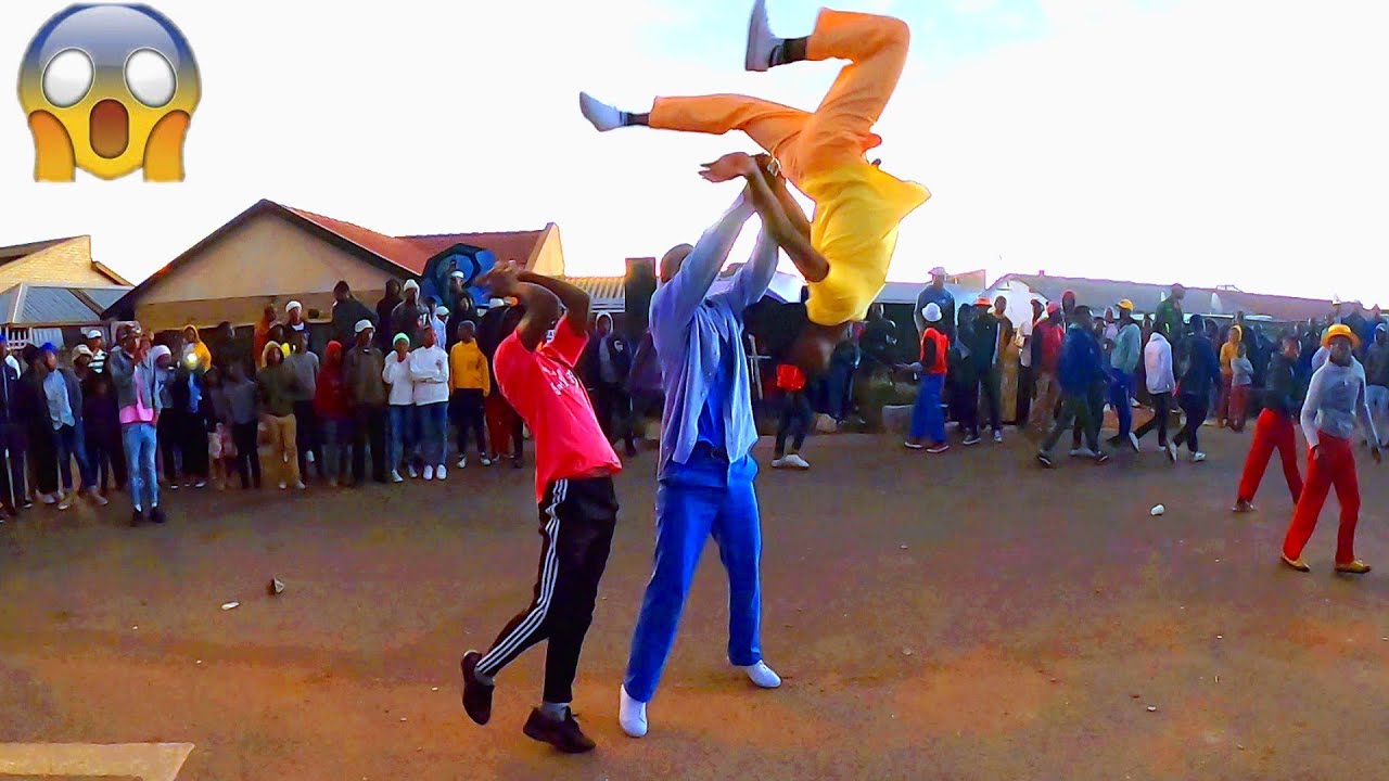 Ama bujwa VS Ama Pantsula, Pimville Soweto streets - YouTube