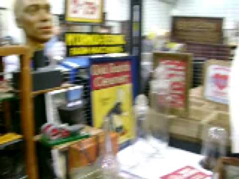 Spring 2008 Chicagoland antique coin-op show , video # 14 - YouTube