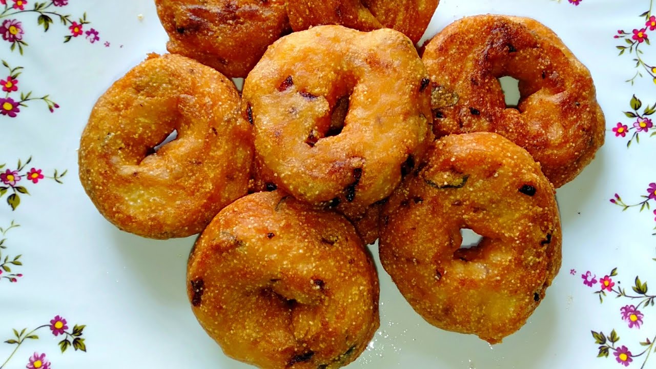 ଓଡିଆ ବିରି ବରା ( Odia Biri Bara ) | Medu Vada Recipe In Odia - YouTube
